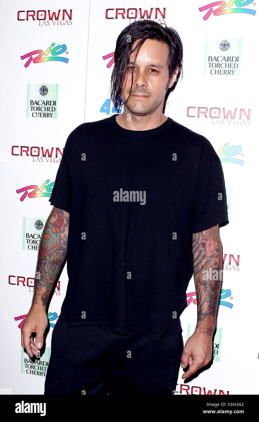 Rob Patterson Carmen Electra and Rob Patterson host party at Crown ...