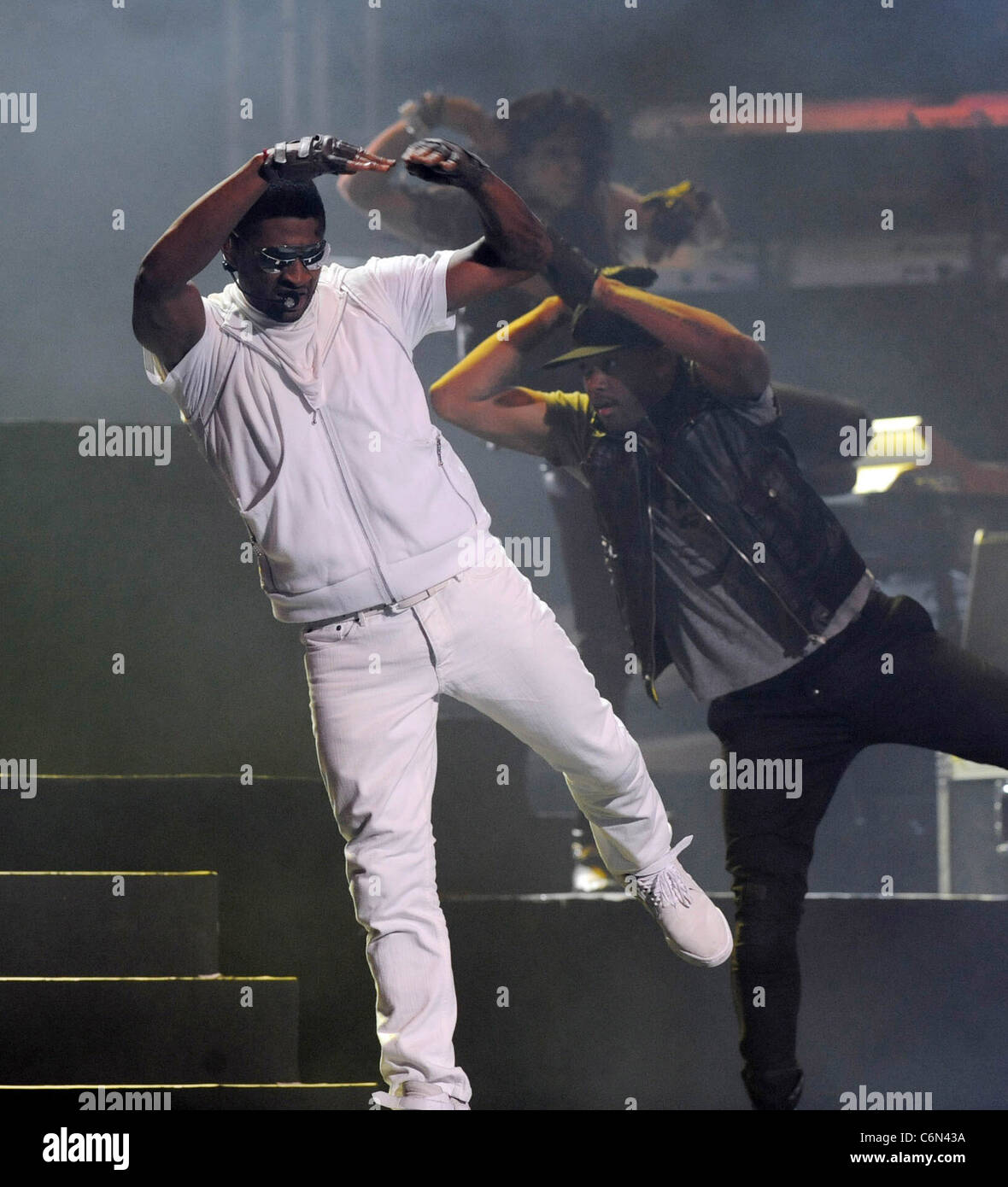 Usher performs in concert at the wukesong centre beijing hi-res stock ...