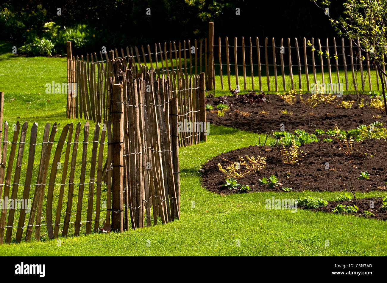 Garden soil barrier hi-res stock photography and images - Alamy