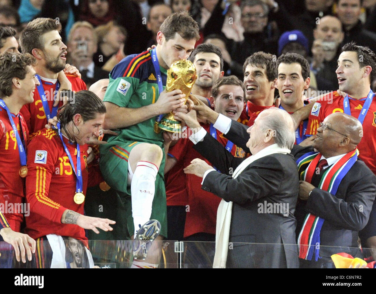 Spain players celebrate The 2010 Fifa World Cup Final between Spain and ...