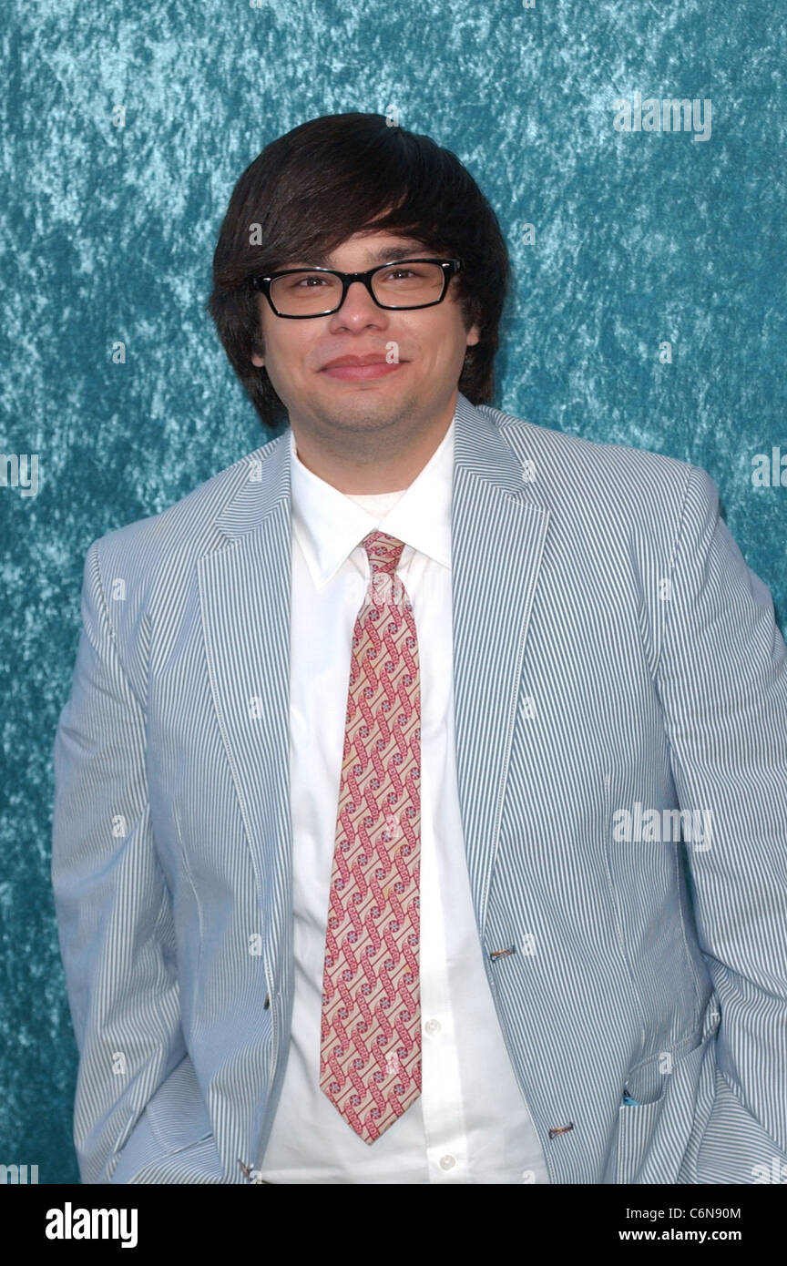 Charlie Saxton Los Angeles Premiere 'Hung' Season Two at Paramount ...