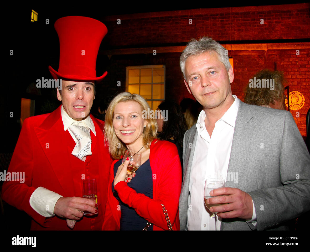 Sebastian Horsley, Alex Robson and Howard Raymond 'Dandy in the ...