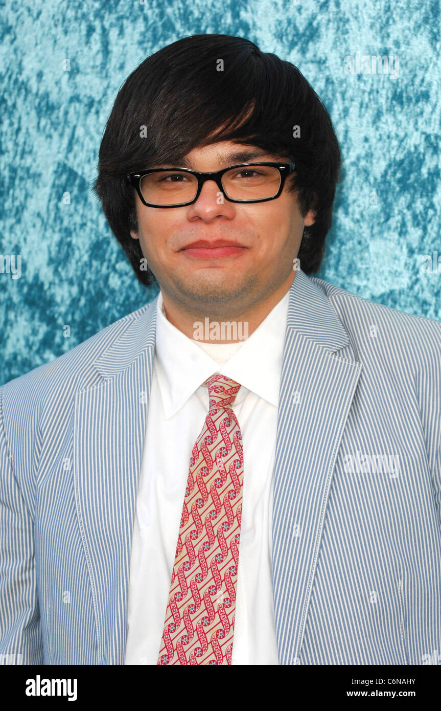 Charlie Saxton Los Angeles Premiere 'Hung' Season Two at Paramount ...