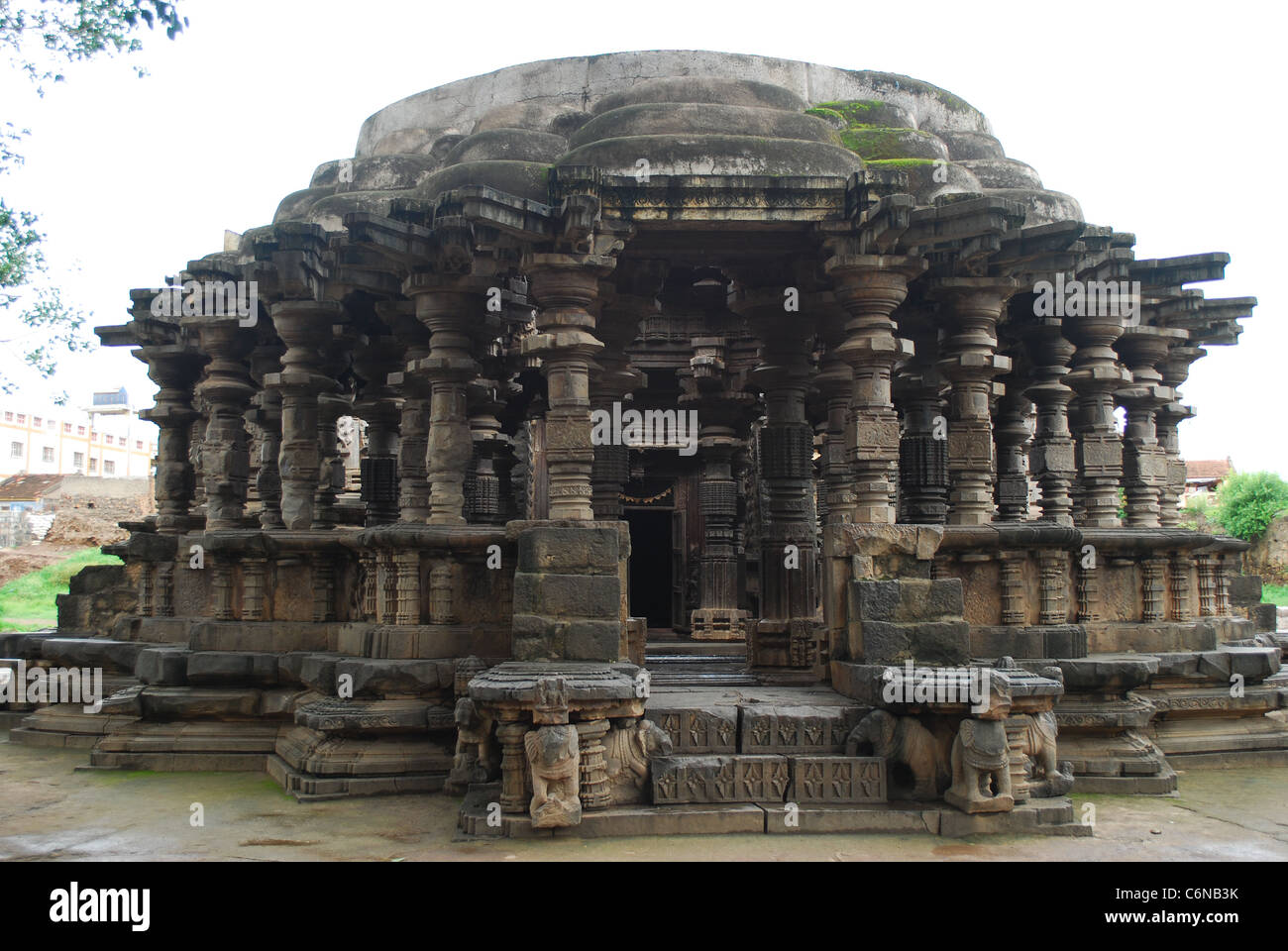 Old ancient temple khidrapur hi-res stock photography and images - Alamy