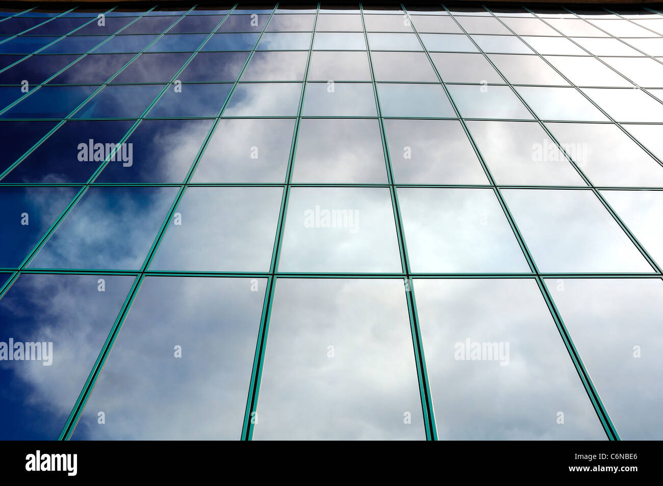 sky reflection building Stock Photo - Alamy