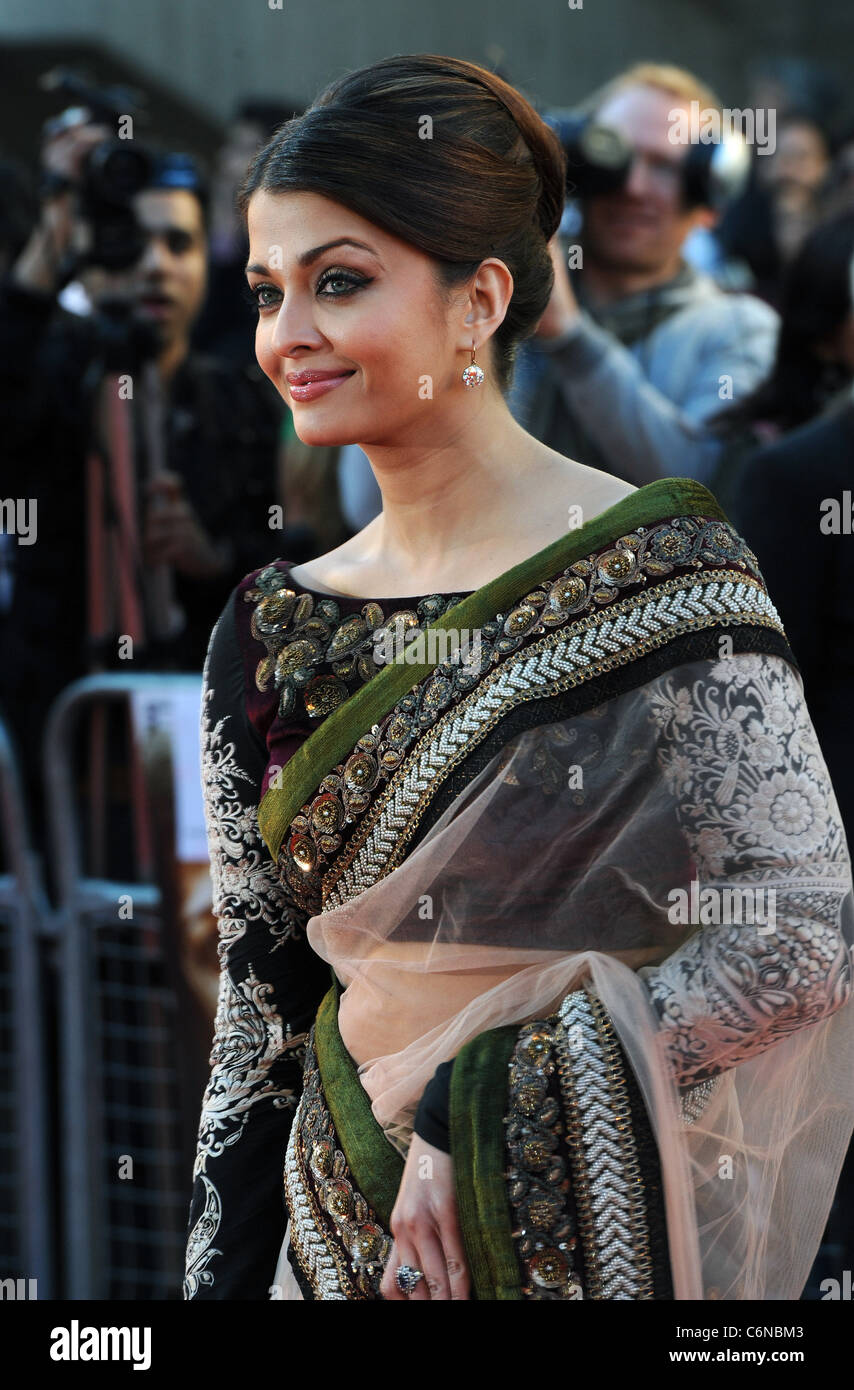 Aishwarya Rai Bachchan Raavan - UK film premiere held at the BFI ...
