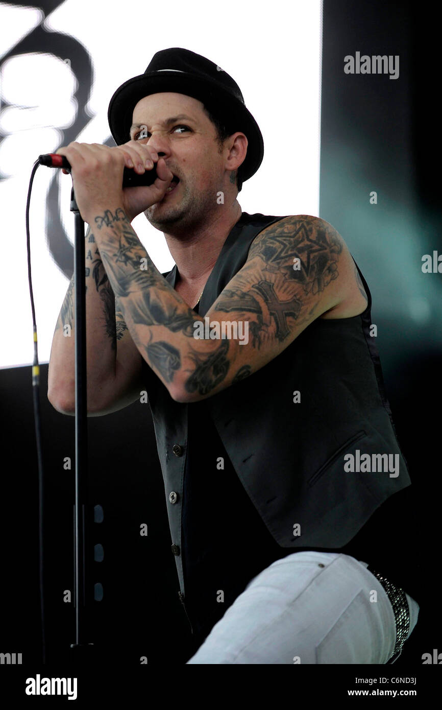 Joel Madden of Good Charlotte performing live on stage during The ...