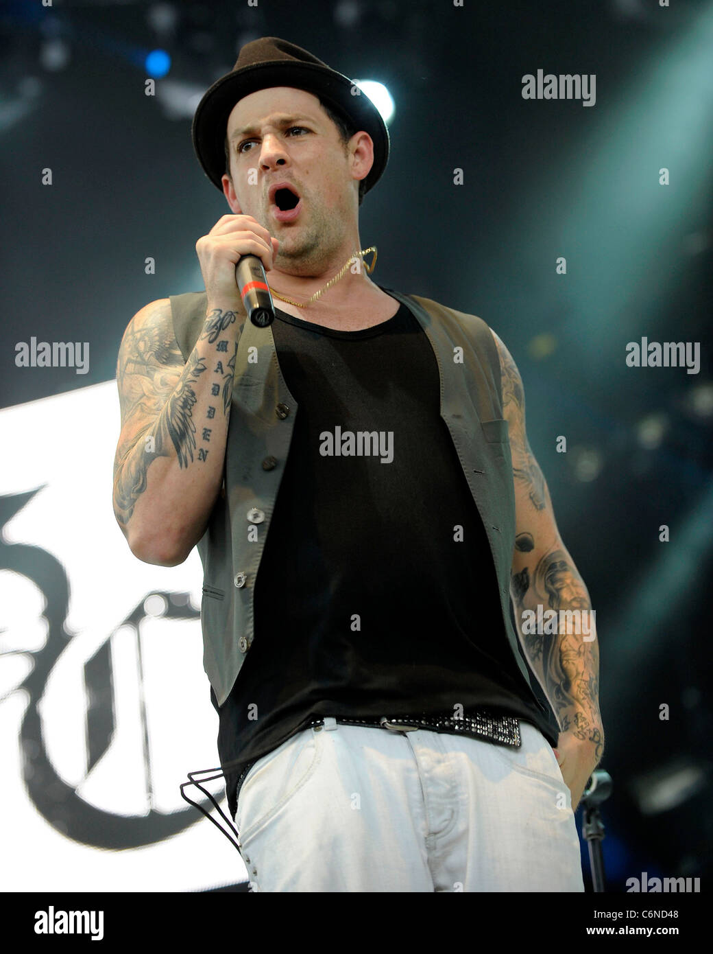 Joel Madden of Good Charlotte performing live on stage during The ...