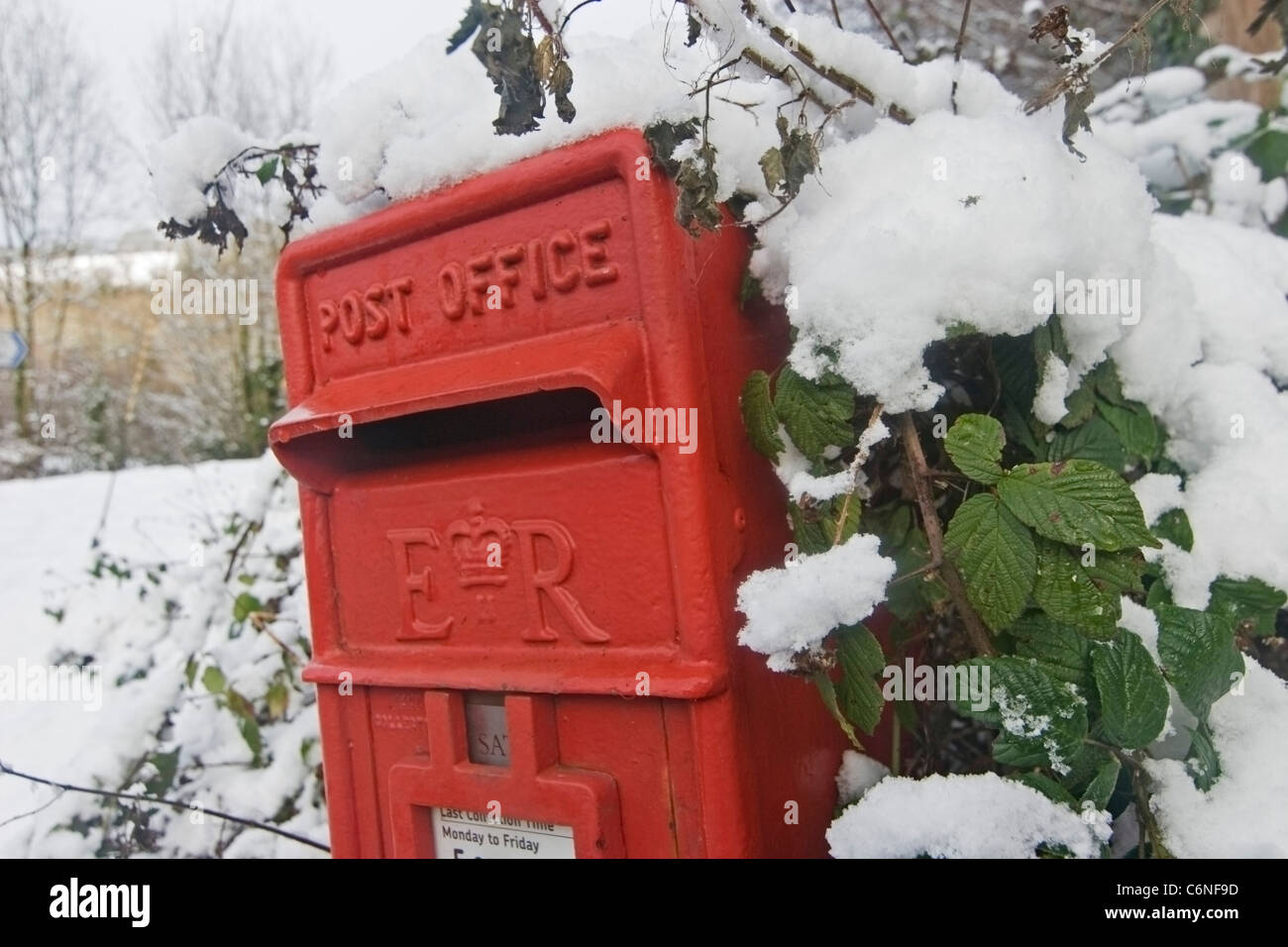 Snow Covered Royal Mail Letter Box Stock Photo - Alamy