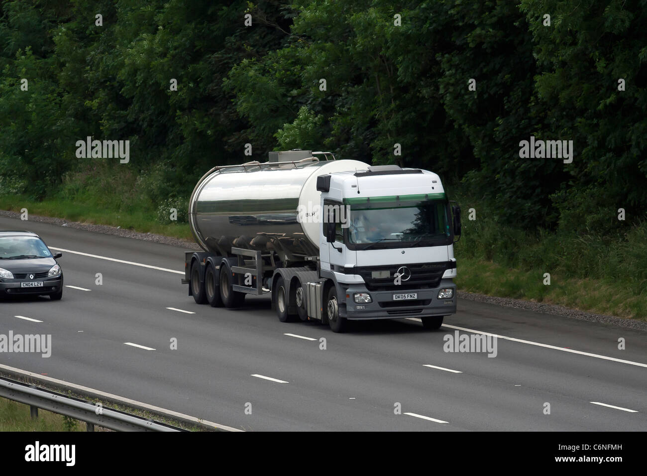 Tanker lorry hi-res stock photography and images - Alamy