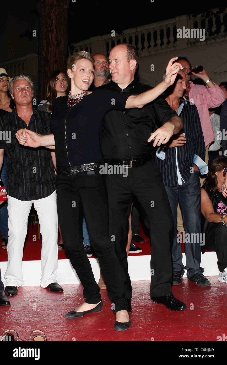 Charlene Wittstock and Prince Albert II of Monaco dancing Monaco Music ...