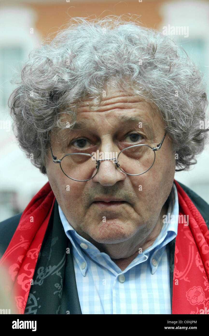 Italian artist Bruno Bruni exhibition of paintings, prints and ...