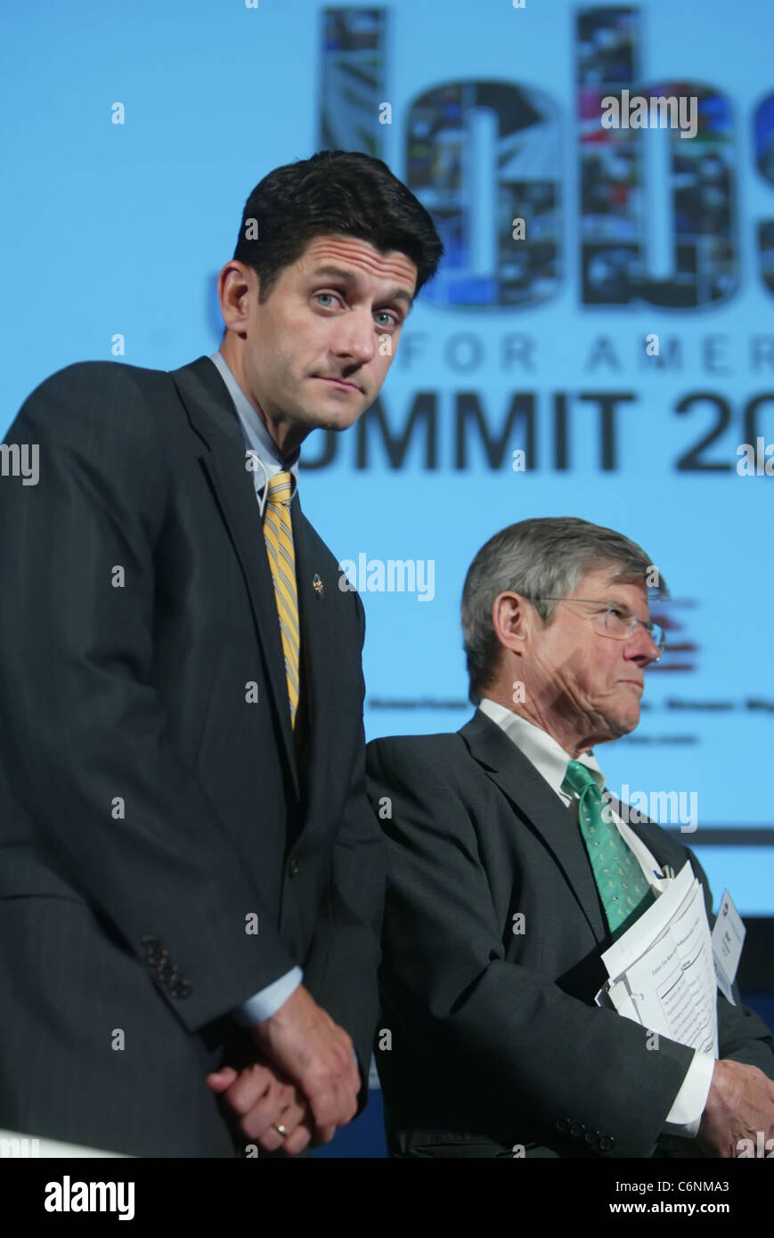 Congressman conversation hi-res stock photography and images - Alamy