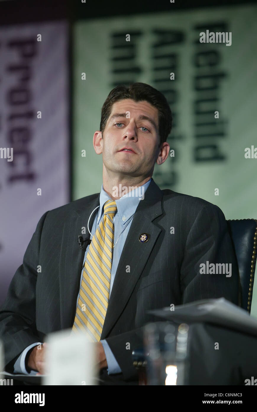 Congressman conversation hi-res stock photography and images - Alamy