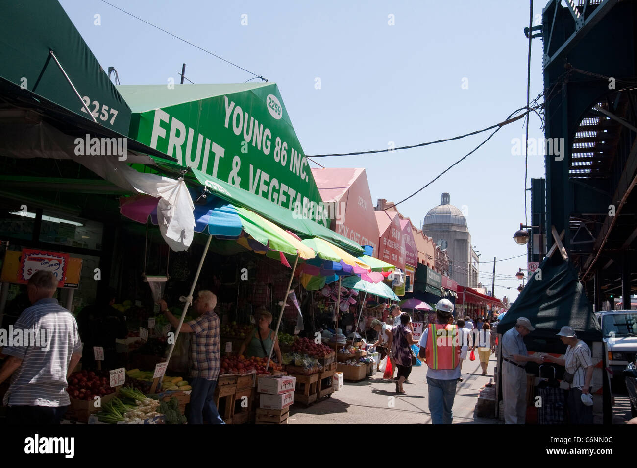 Bensonhurst 86th street hi-res stock photography and images - Alamy