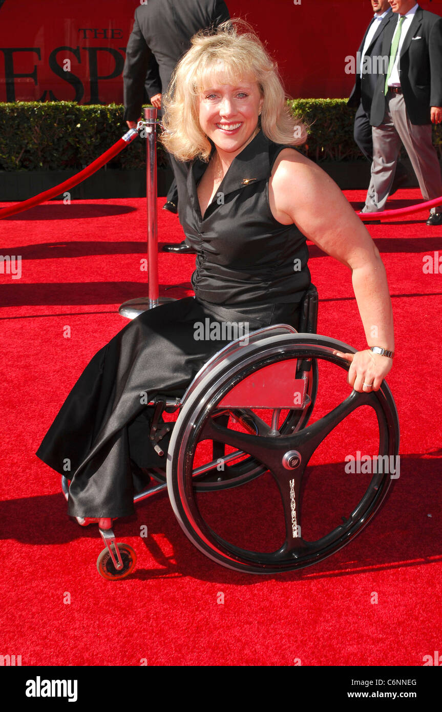 Stephani Victor 2010 ESPY Awards at Nokia Theatre L.A. Live - Arrivals ...