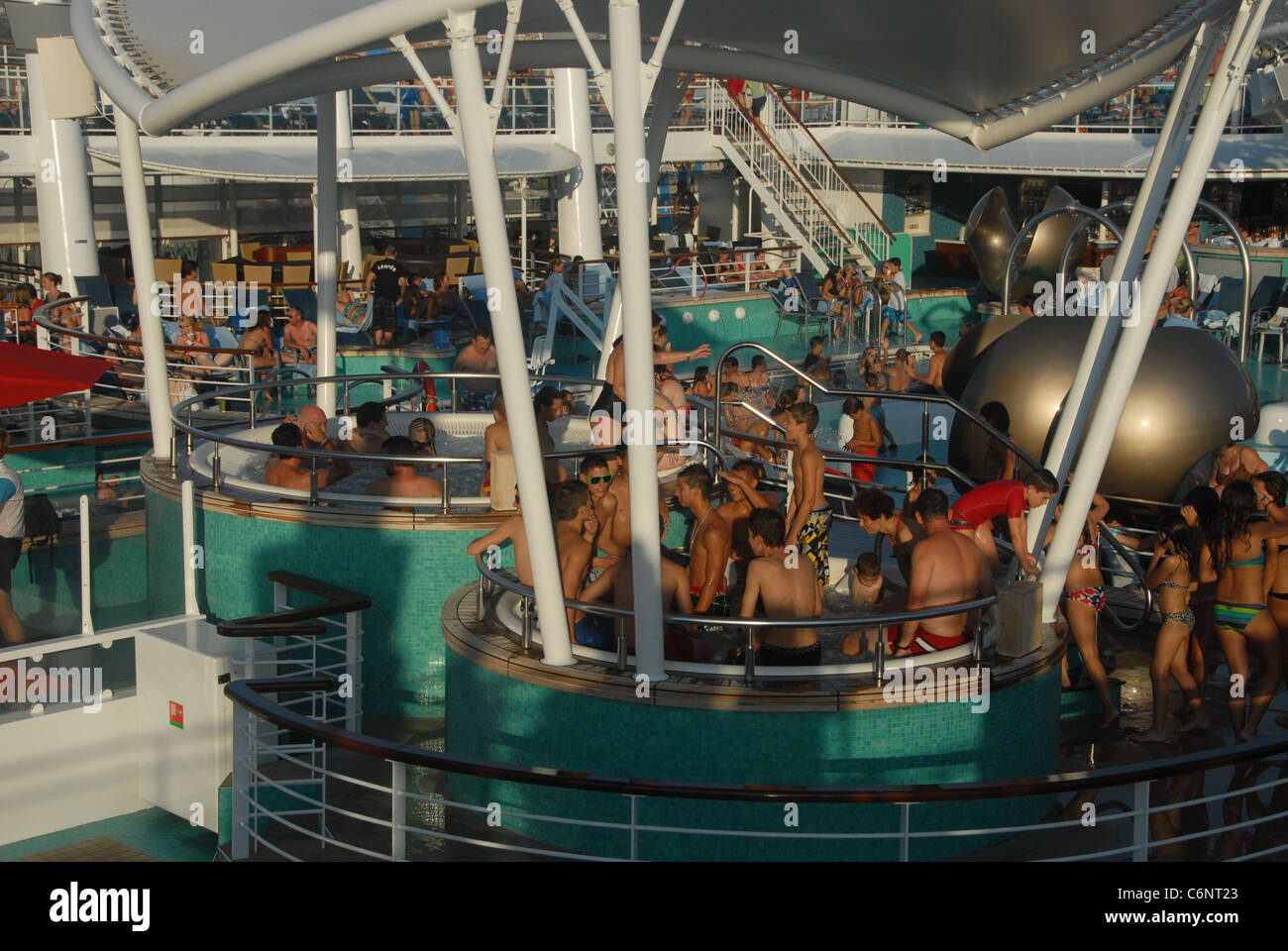 Crowded Jacuzzis on the NCL Epic, a large cruise ship in the ...