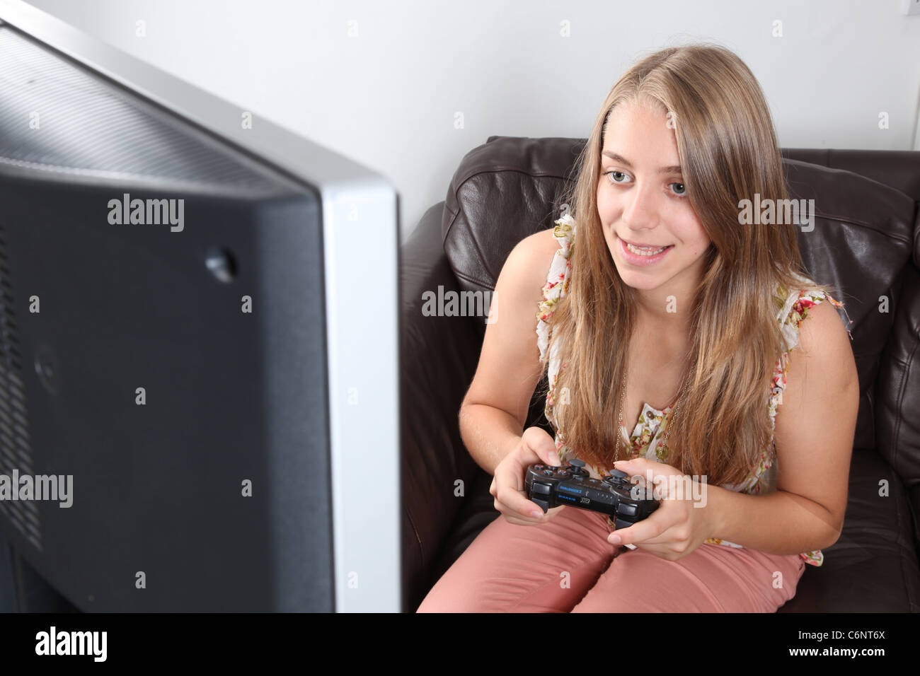 White x box one controller hi-res stock photography and images - Alamy