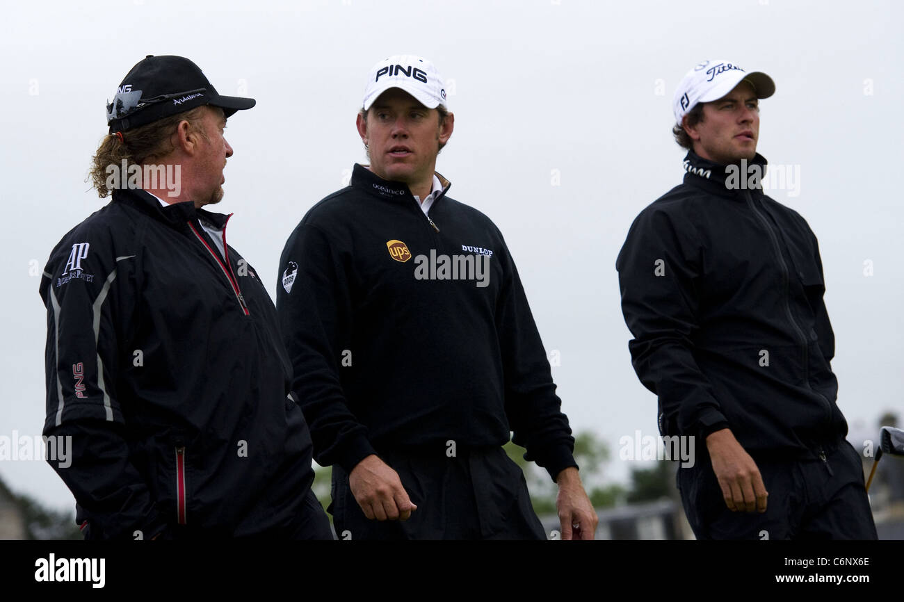 Lee Westwood (centre) chats with Spain's Miguel Angel Jiminez (left ...
