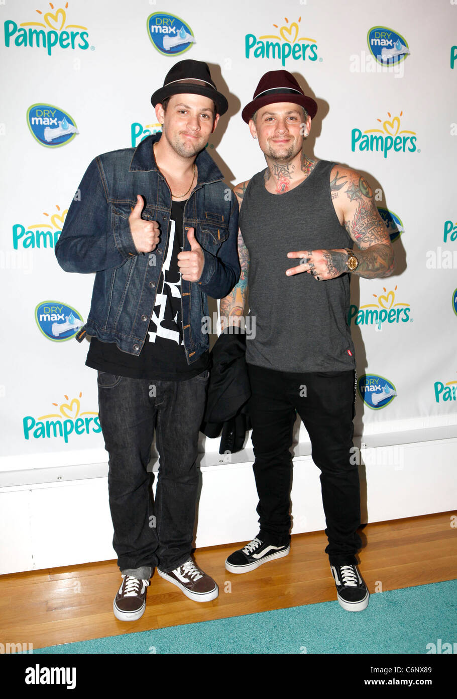 Joel madden brother benji madden hi-res stock photography and images ...