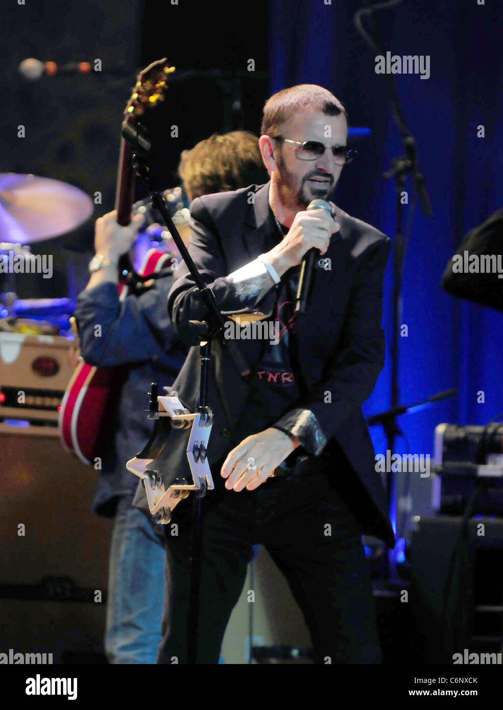 Ringo Starr and Rick Derringer perform at Hard Rock live Hollywood ...