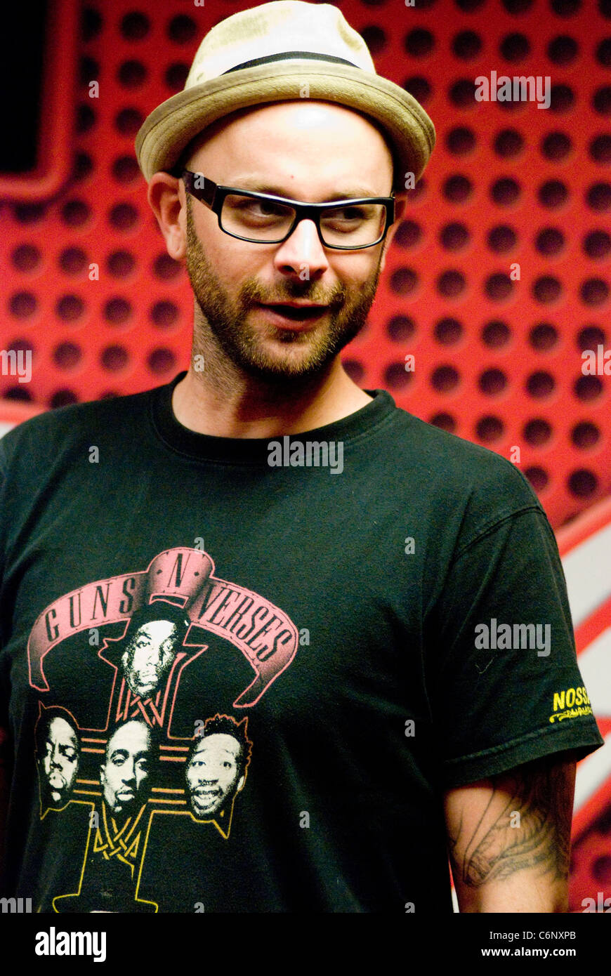 Cartel perform at the Coca Cola Lounge at 103.5 KISS FM Radio Chicago ...