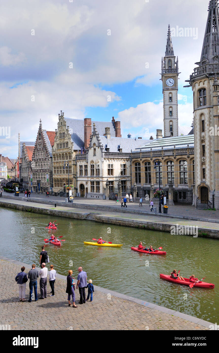 Canoes on the river leie hi-res stock photography and images - Alamy