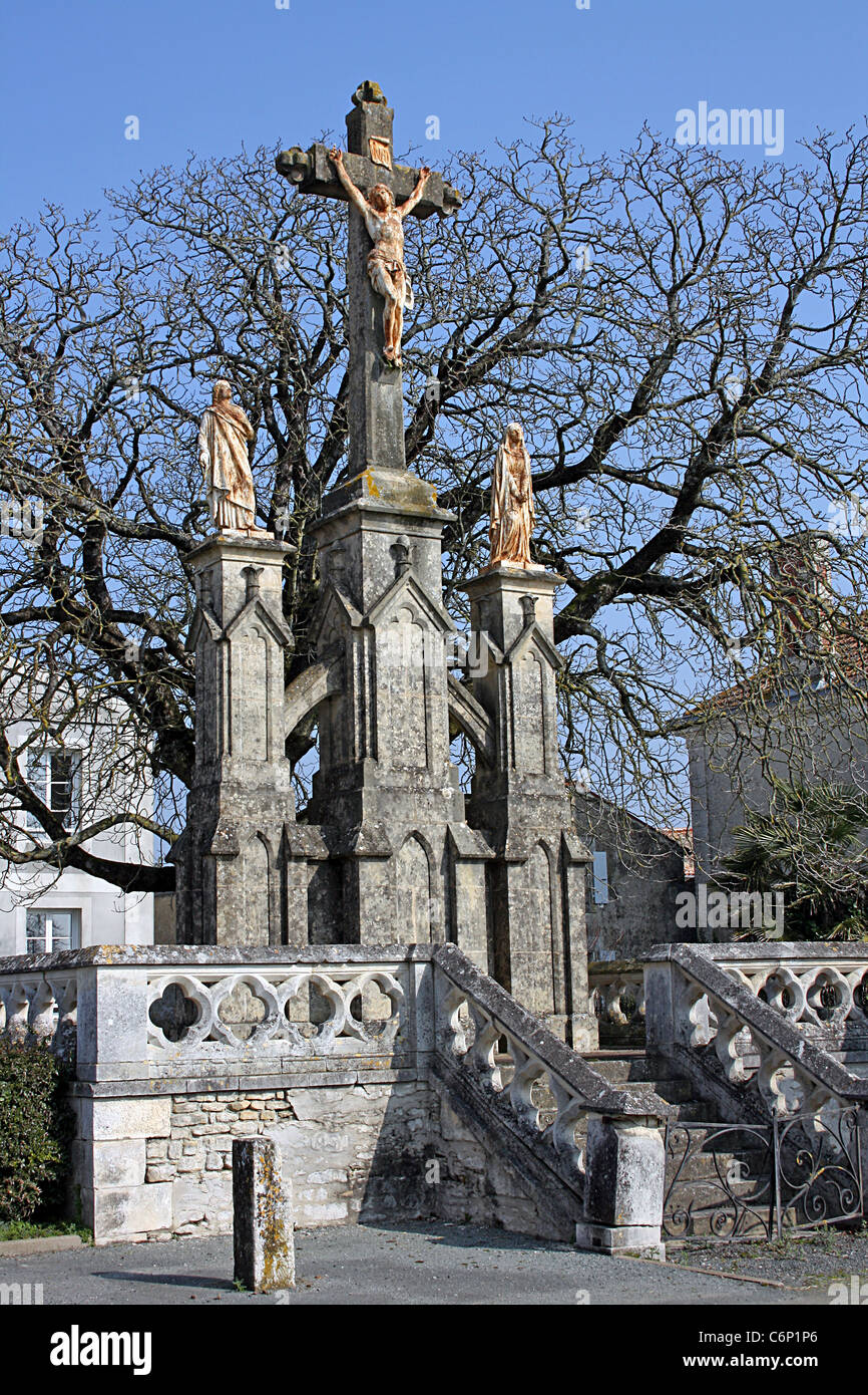 Calvaire in the Marais-Poitevin, France Stock Photo - Alamy