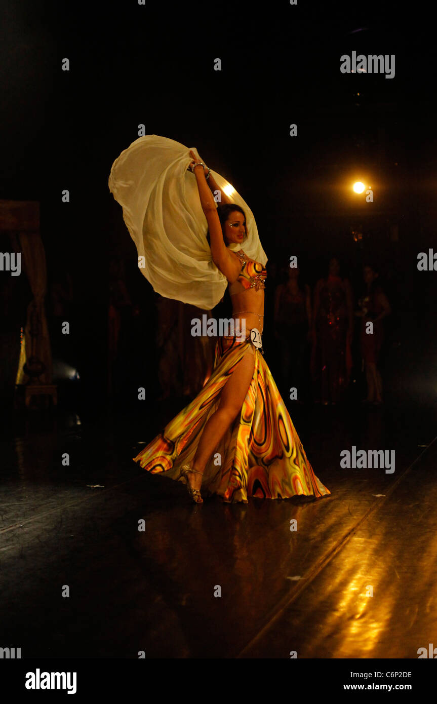 Israeli Dancing High Resolution Stock Photography and Images - Alamy