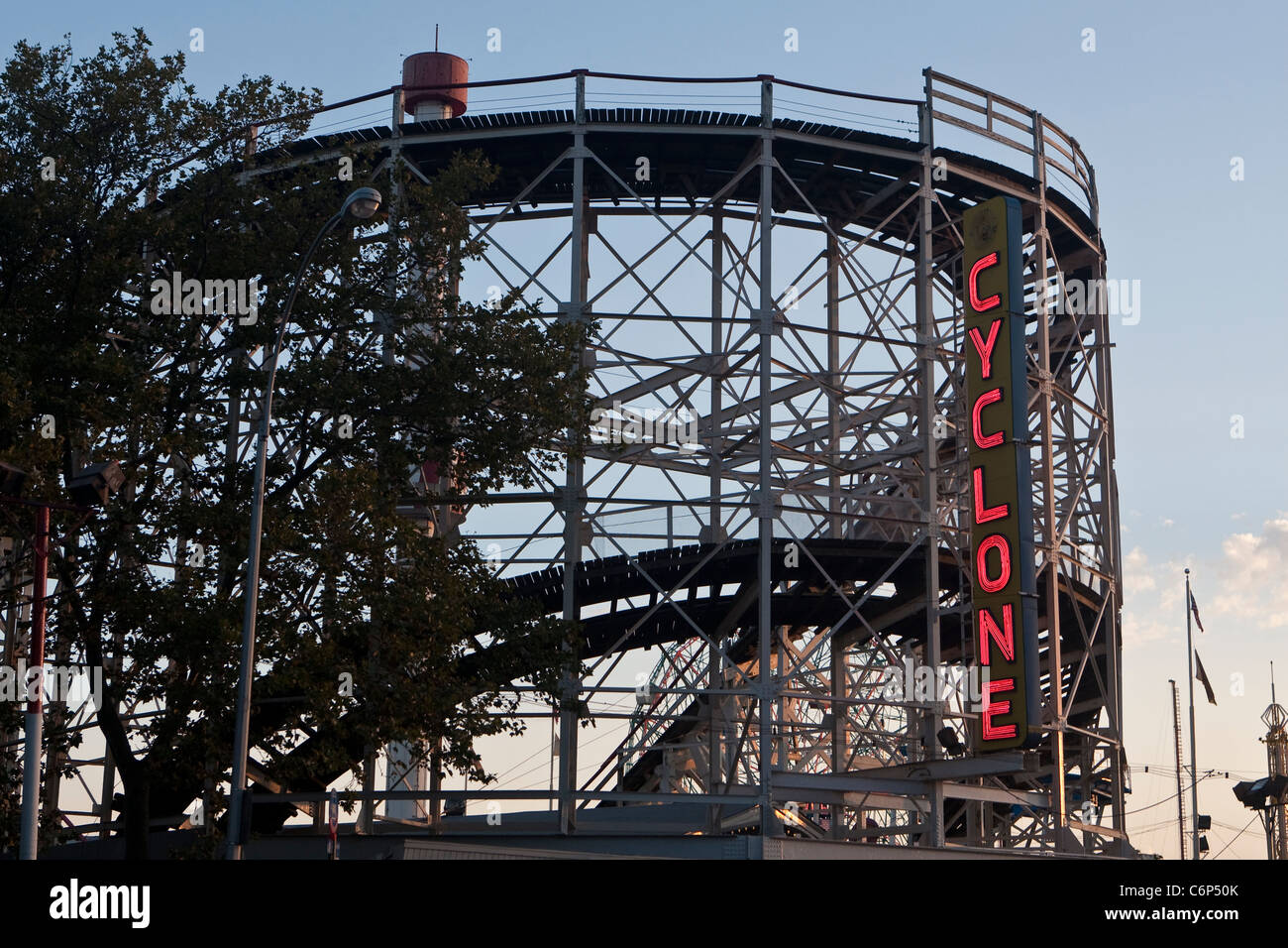 New york coney island cyclone hi-res stock photography and images - Alamy