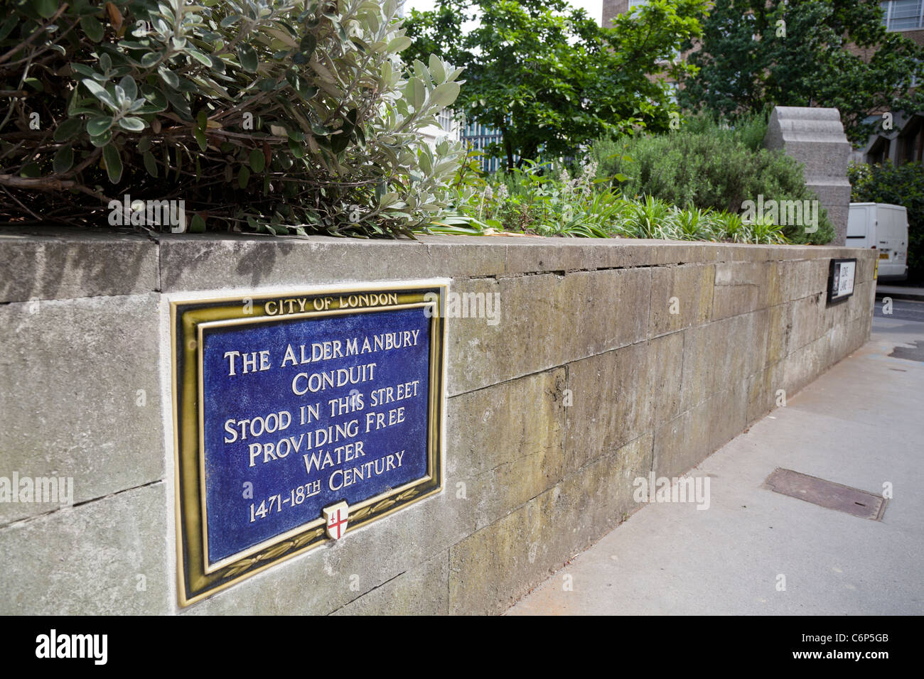 Plaque commemorating the Aldermanbury Conduit, London Stock Photo - Alamy