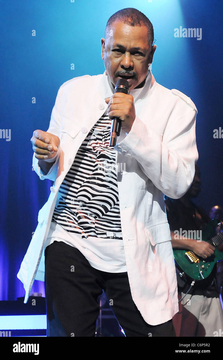 Philip Bailey of Earth,Wind and Fire perform at the Seminole Hard Rock ...