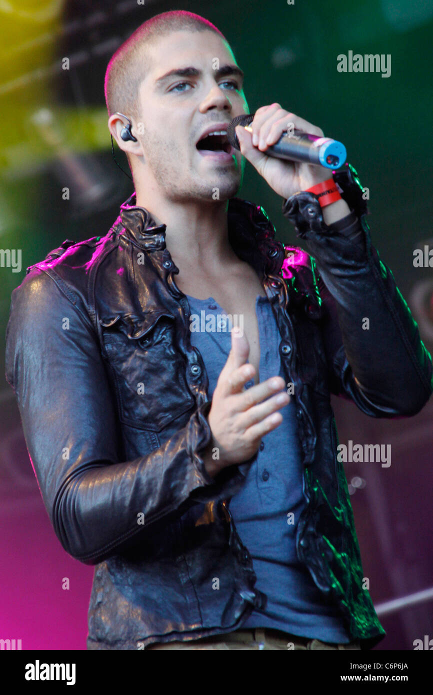 Mark cavill hi-res stock photography and images - Alamy