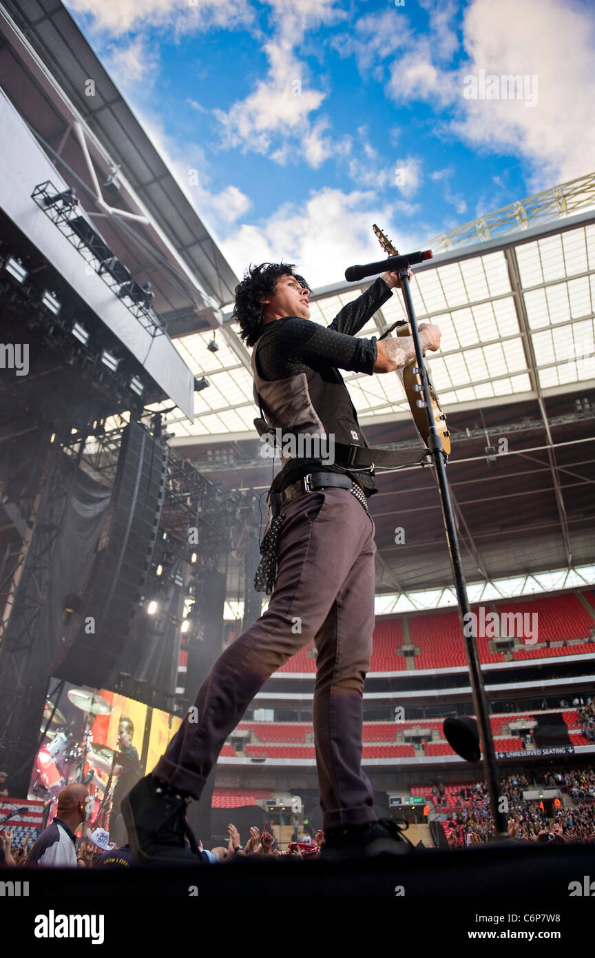 Green Day performing live at Wembley Stadium in London London, England ...
