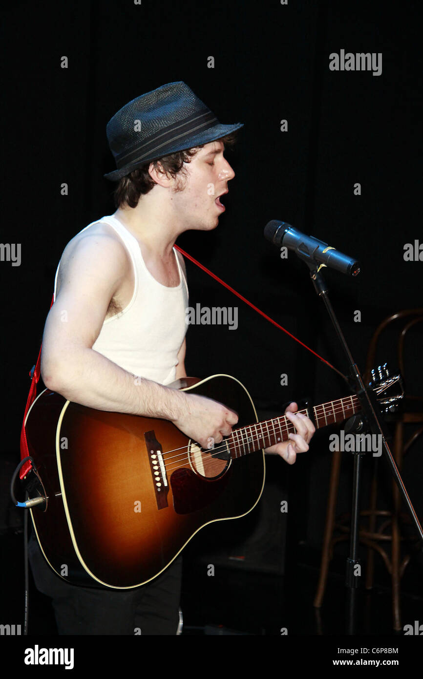 John Gallagher, Jr. aka Johnny Gallagher Ars Nova 54 10 Music Marathon ...