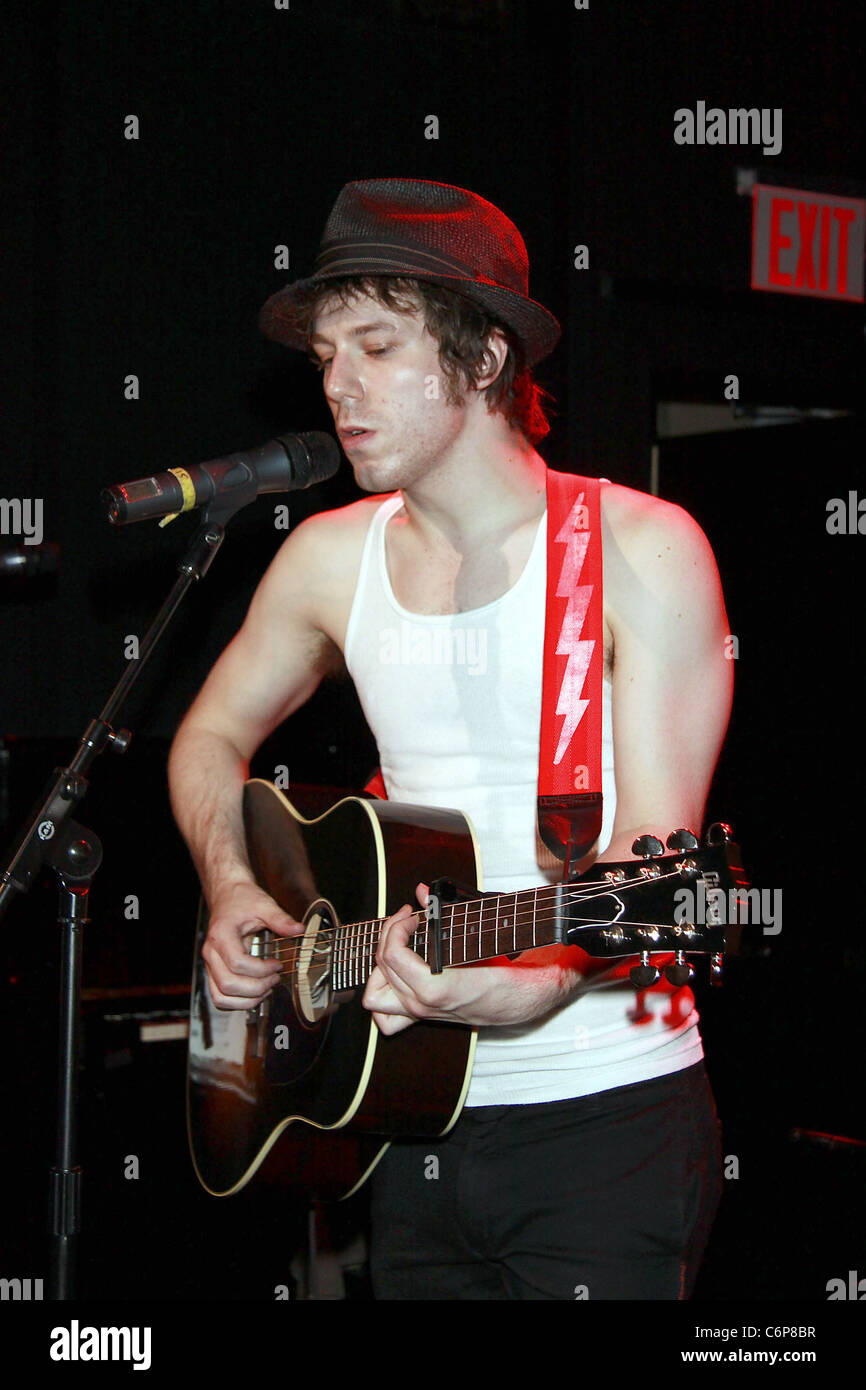 John Gallagher, Jr. aka Johnny Gallagher Ars Nova 54 10 Music Marathon ...