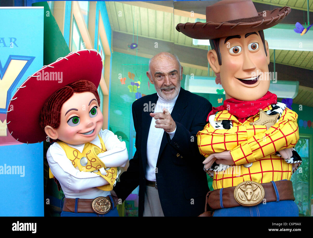 Sir Sean Connery with Characters Woody and Jessie Edinburgh ...