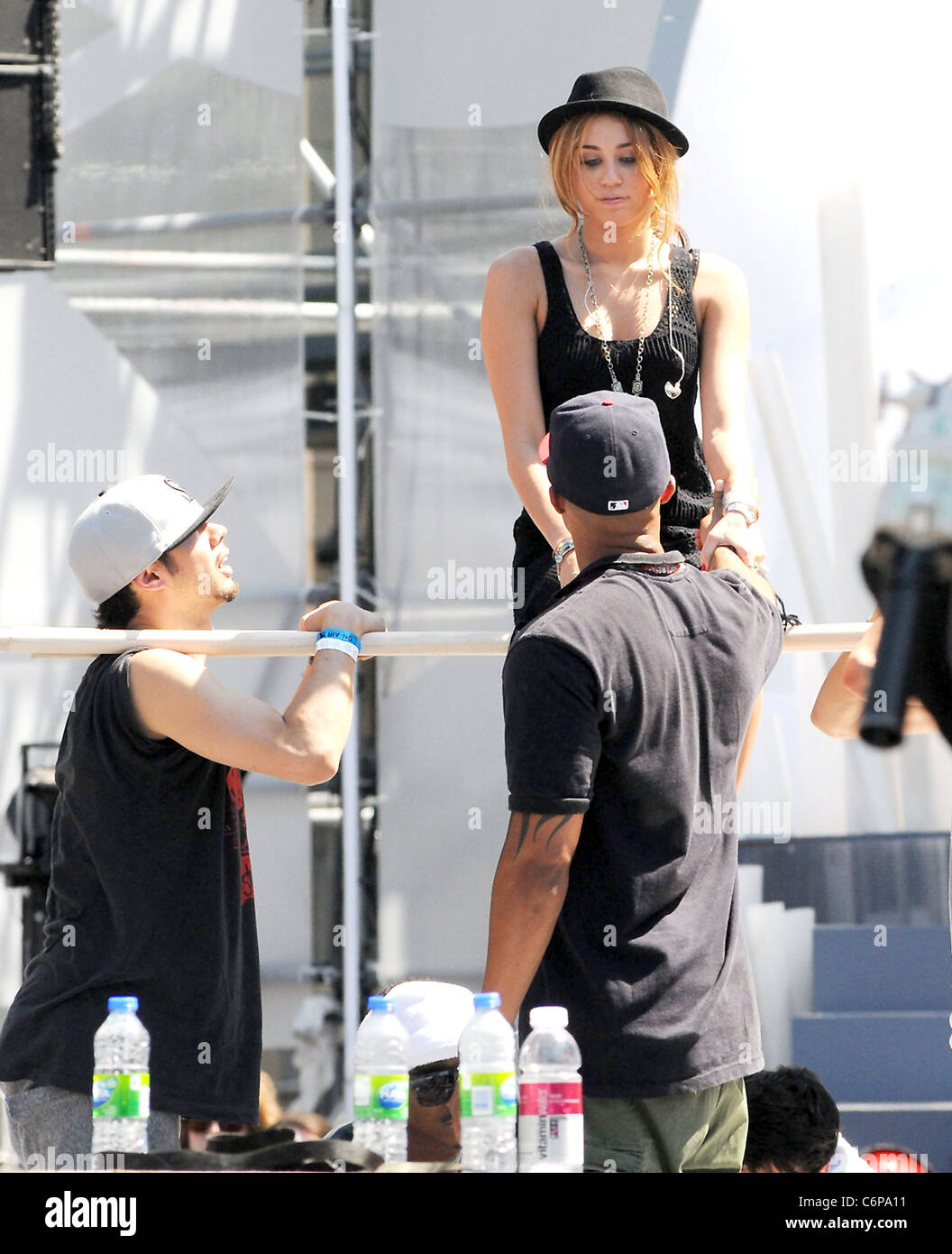 Miley Cyrus rehearses for the 2010 MuchMusic Video Awards at the ...