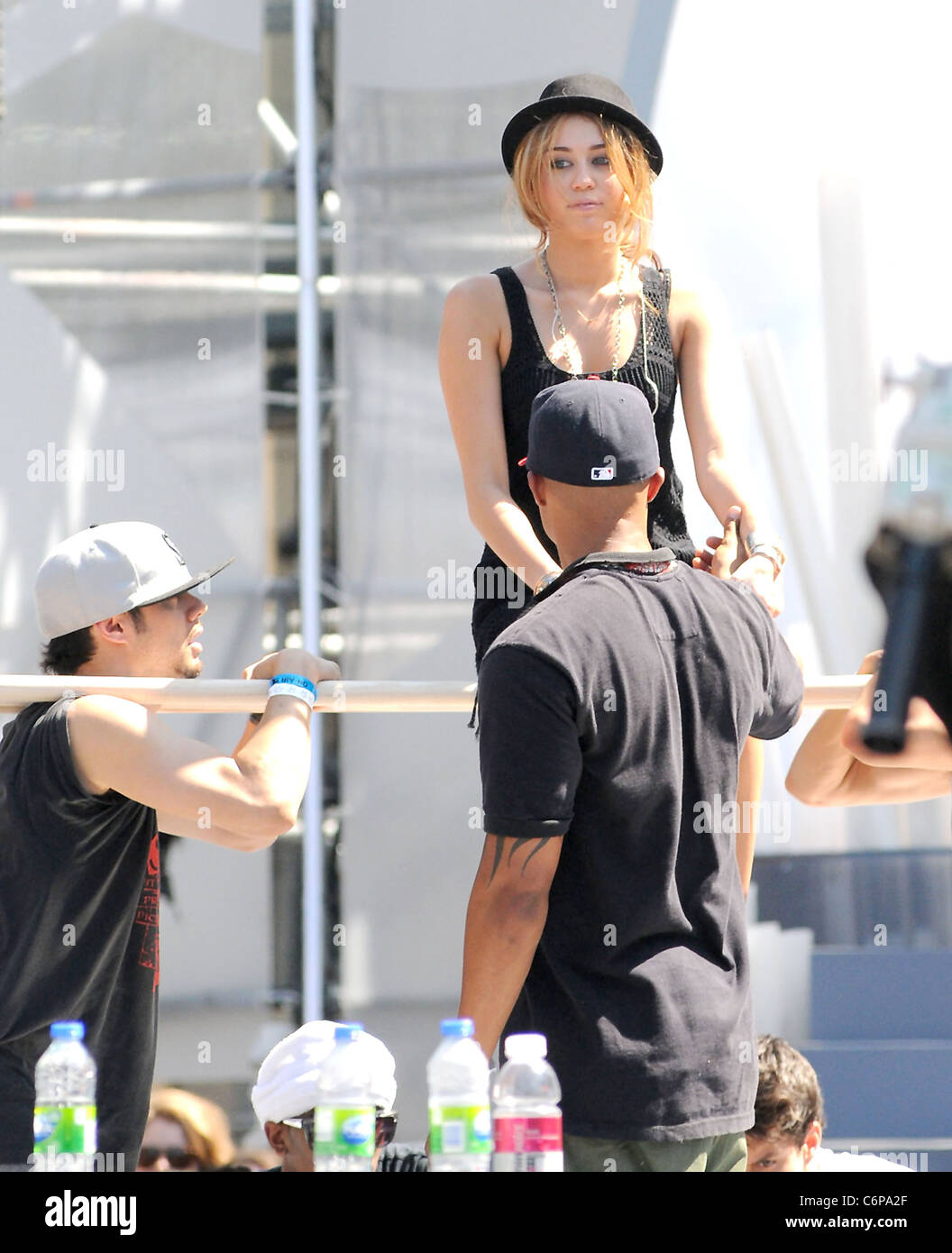 Miley Cyrus rehearses for the 2010 MuchMusic Video Awards at the ...