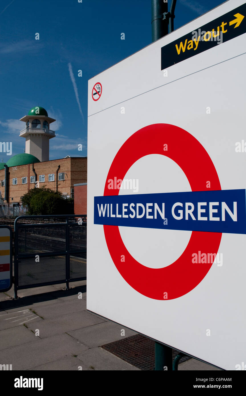 Willesden Green Mosque Stock Photo - Alamy