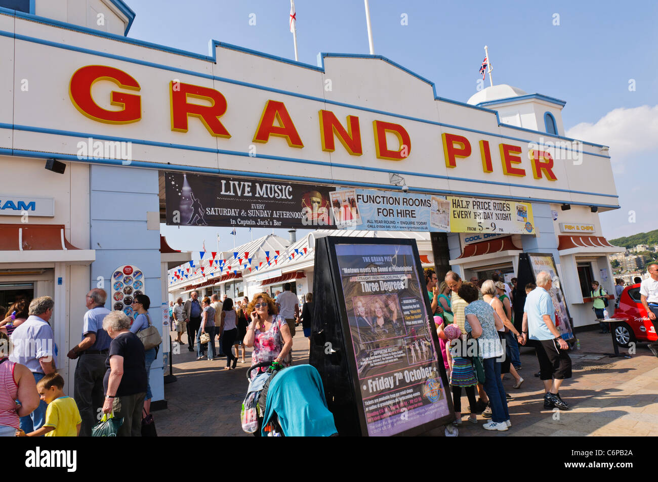 Amusement arcade grand pier weston super mare hi-res stock photography ...