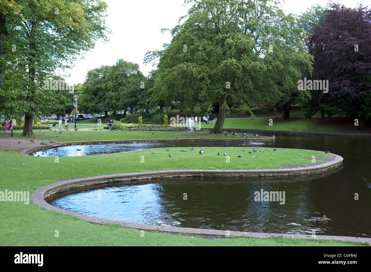 Buxton park gardens lake hi-res stock photography and images - Alamy