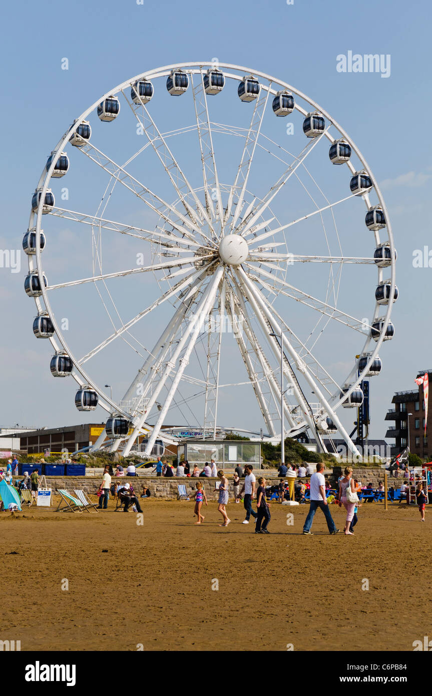 Fairground beach hi-res stock photography and images - Alamy