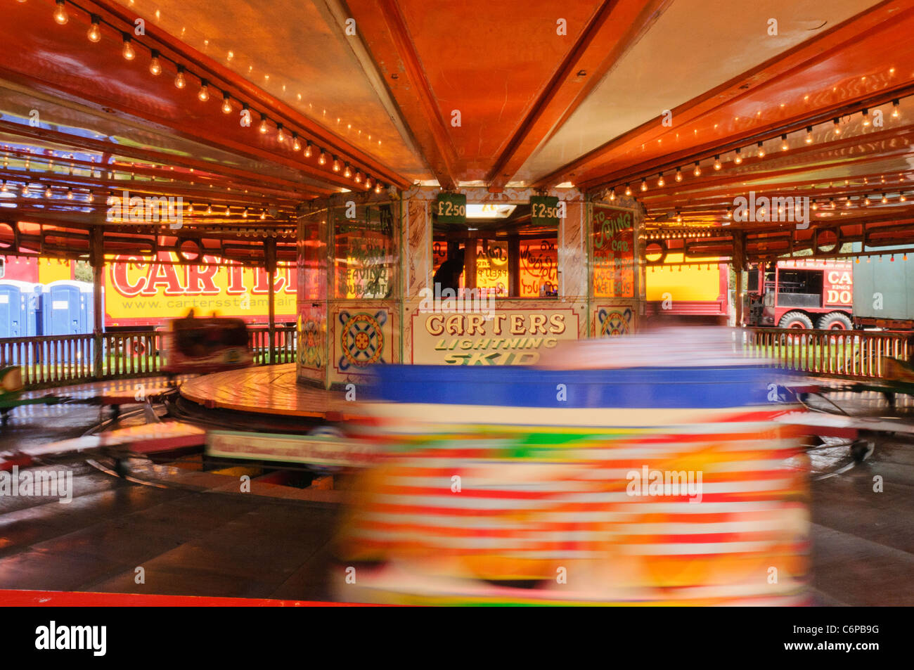Carnival ride spinning hi-res stock photography and images - Alamy