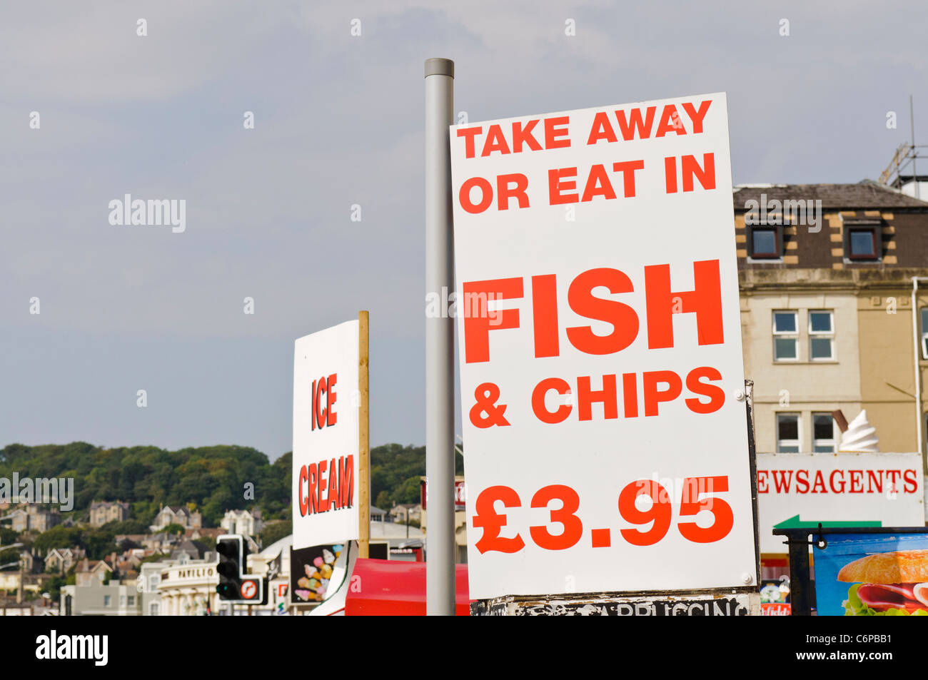 Old fashioned fish and chip shop hi-res stock photography and images ...