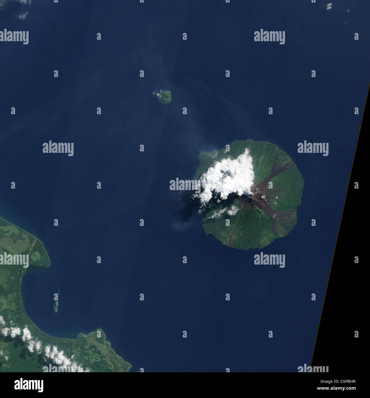 VOLCANO ISLAND FROM SPACE It might look like a close-up of a lily-pad ...