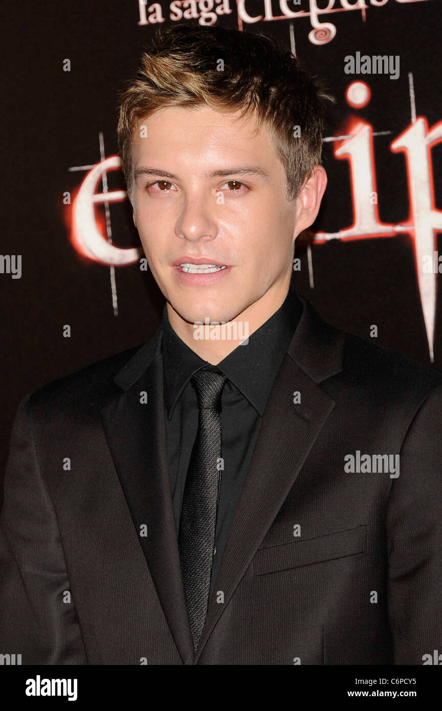 Xavier Samuel Premiere of 'The Twilight Saga: Eclipse' at Kinepolis ...