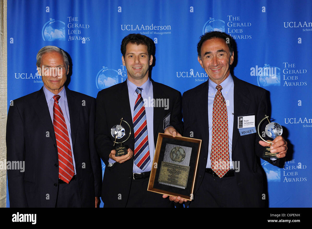 Bob Simon of CBS 60 Minutes with Winners L-R: Ken Bensinger, Ralph ...