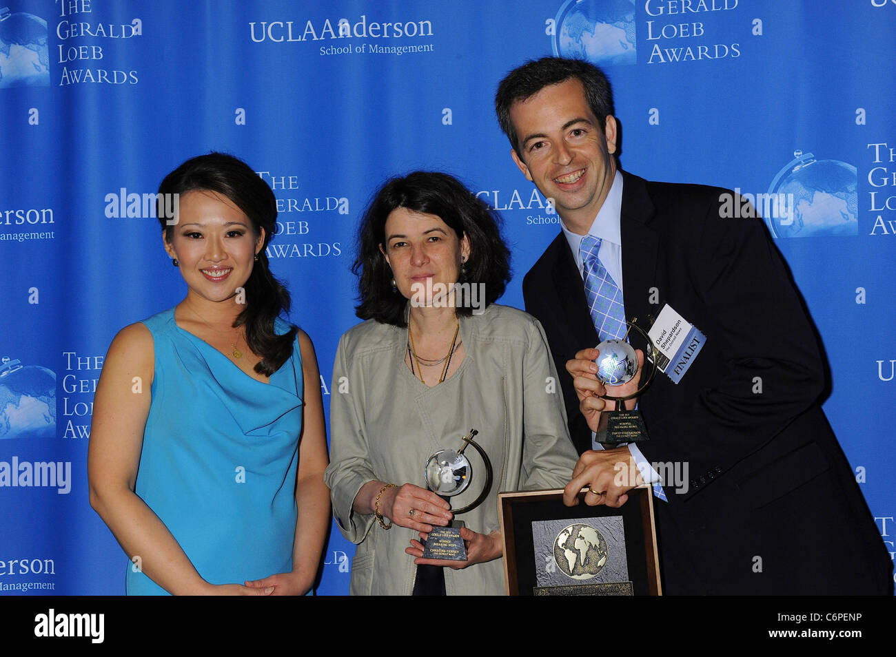 CNBC Anchor Melissa Lee with Winners Christine Tierney, David ...