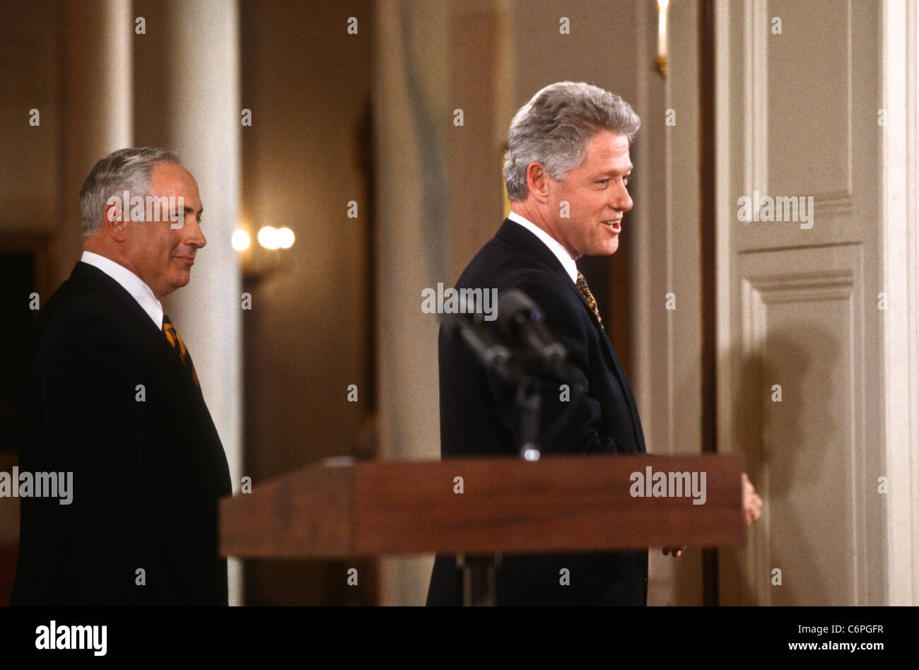 President Bill Clinton with Israeli Prime Minister Benjamin Netanyahu ...
